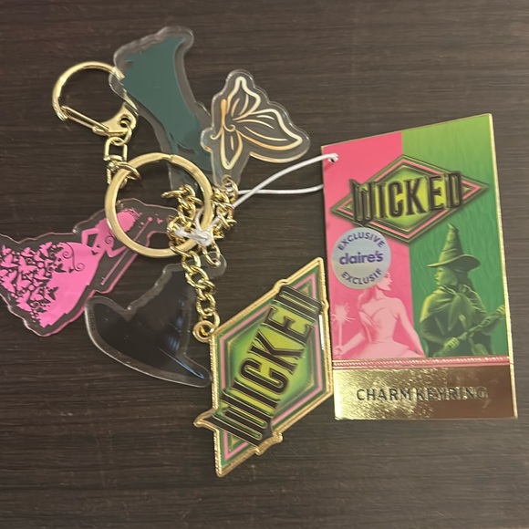Accessories | Wicked Charmed Keyring Giveaway | Poshmark